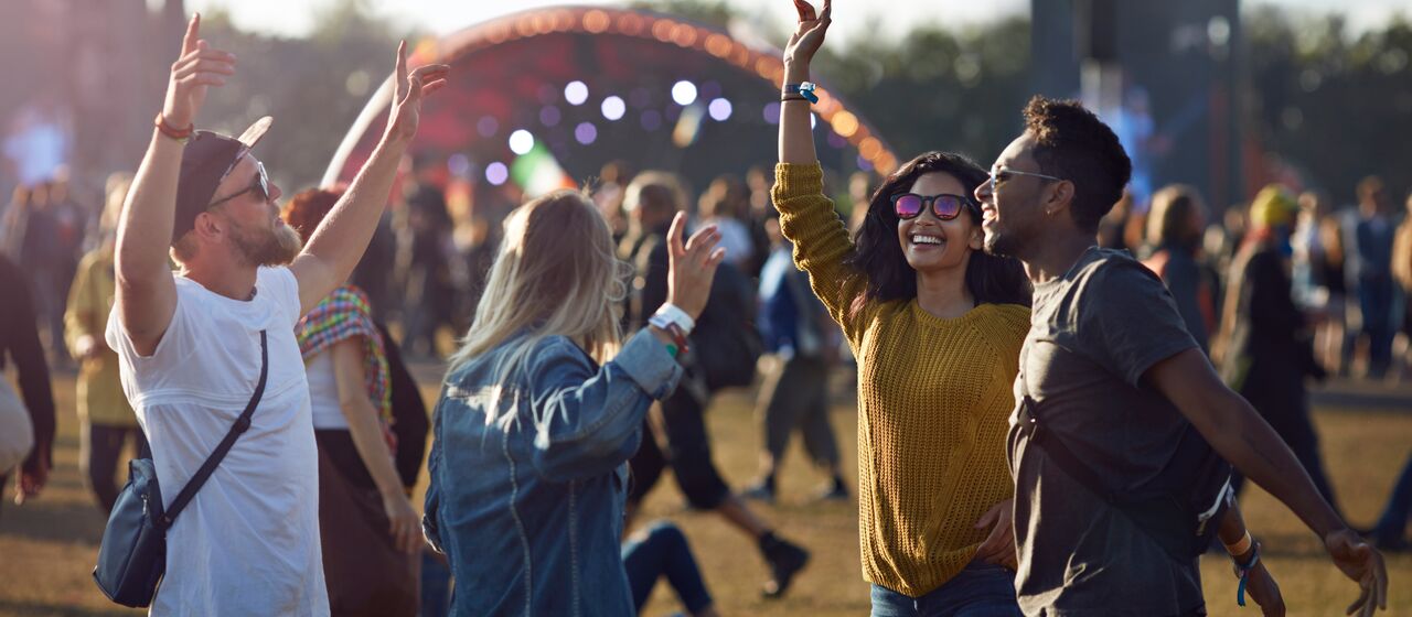 Gratis-Ticketversicherung für alle unter 30 | AXA